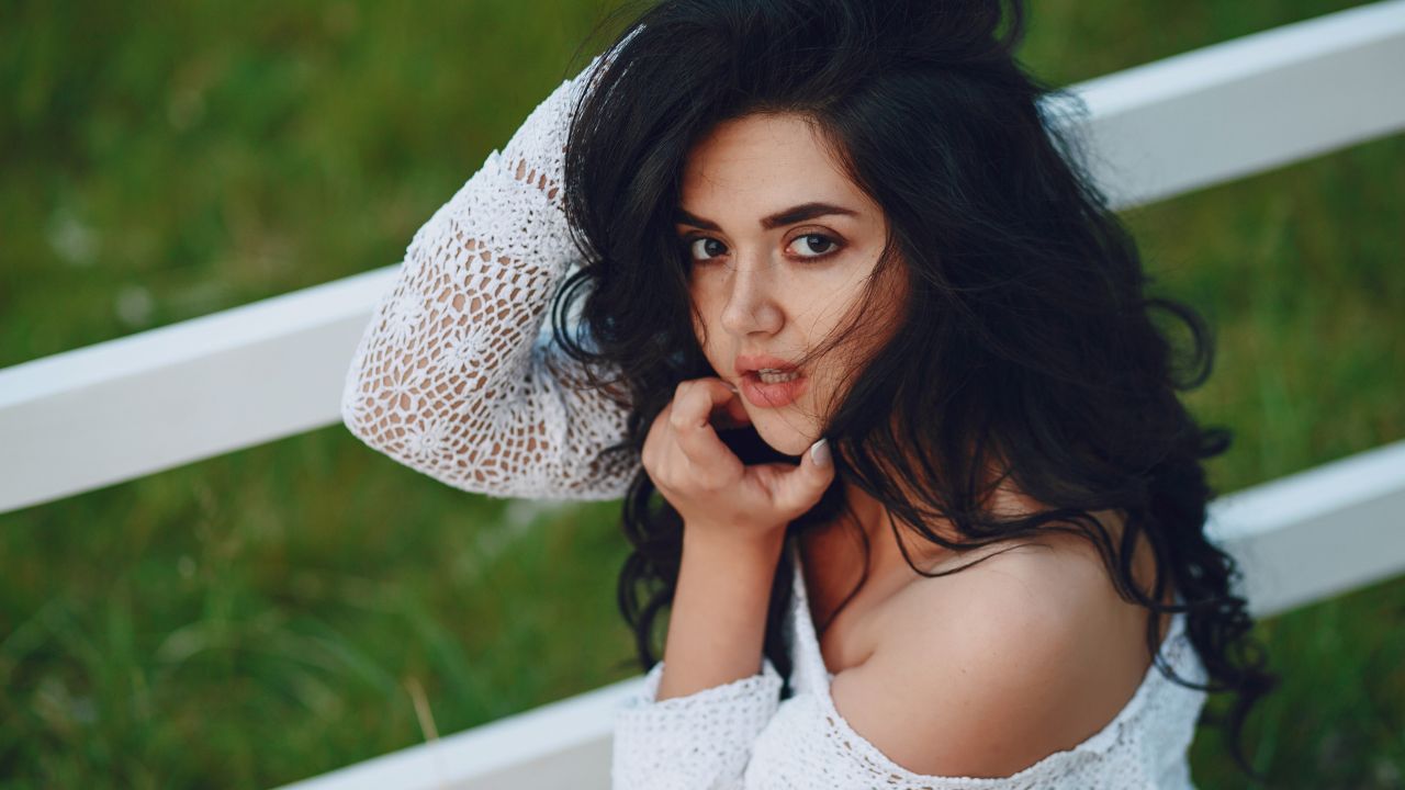Single Spanish Women: Meeting Love Is Easy